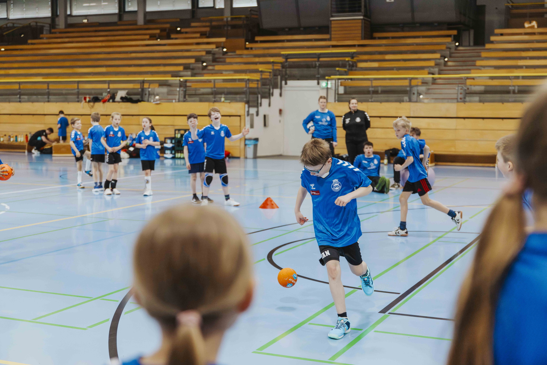 AUSGEBUCHT: Herbstferien mit Tobi Tiger: VfL-Handballcamp in Bad ...
