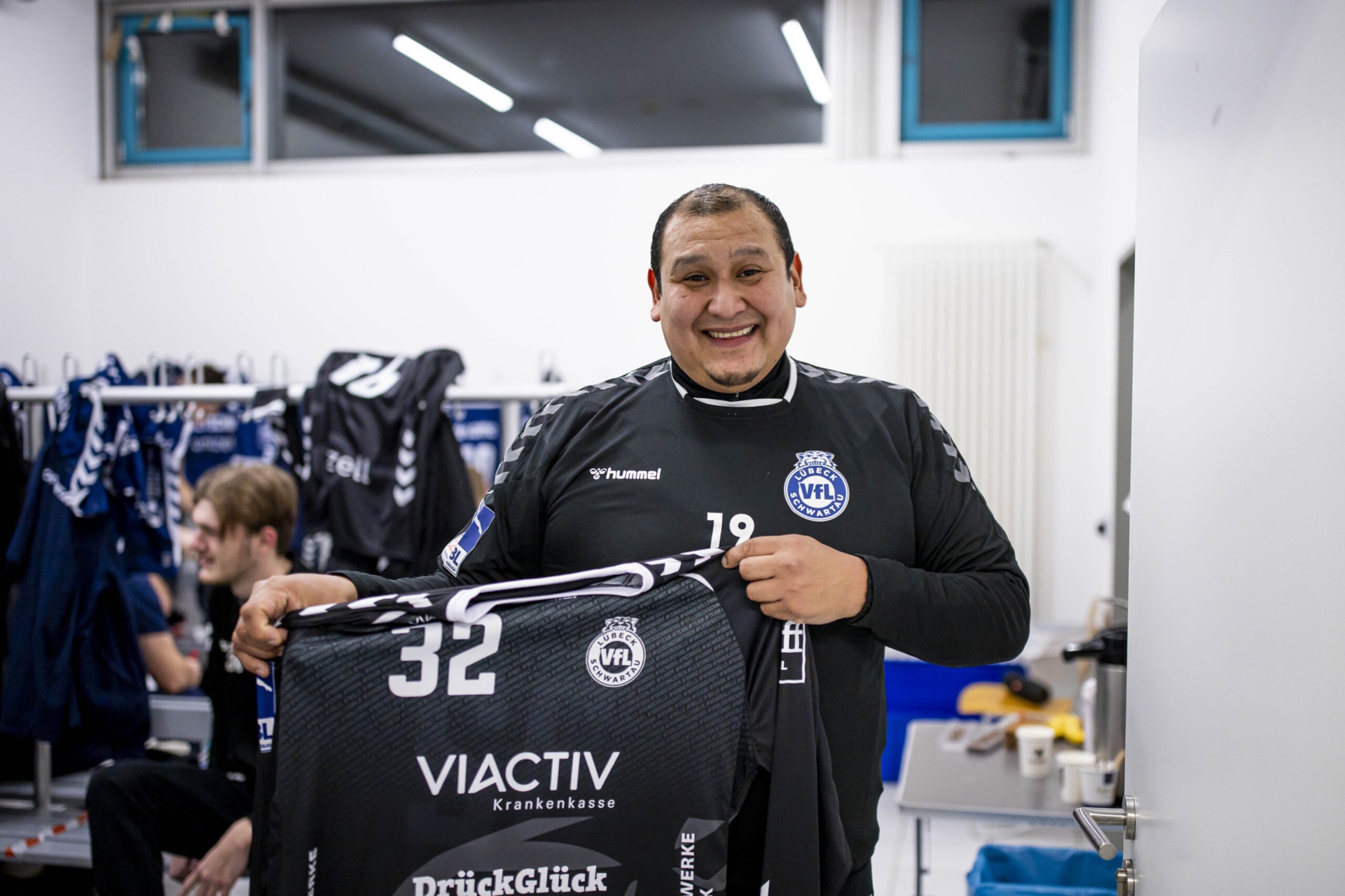 Voncina positiv getestet – VfL holt Ariel Panzer zurück nach Lübeck ...